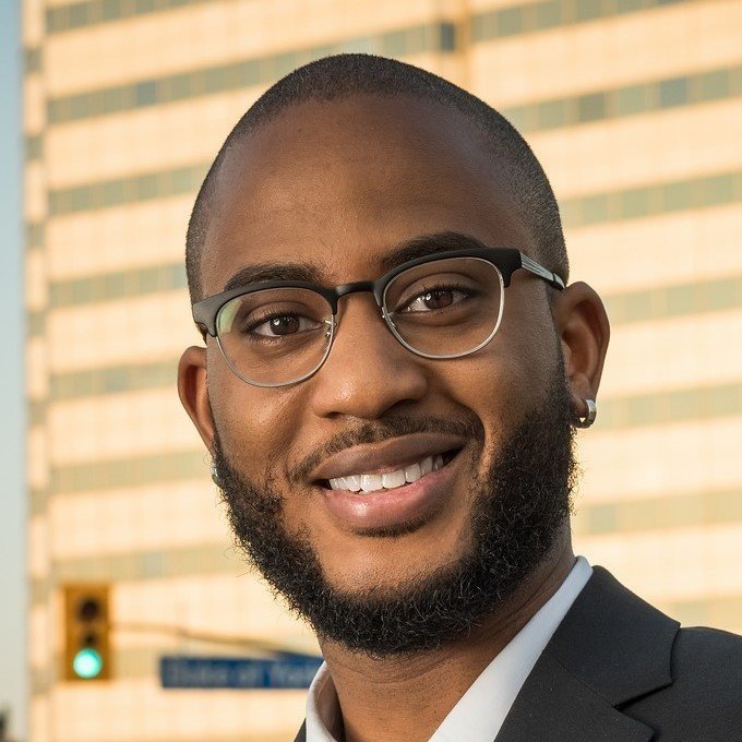 Book Jamelle Lindo As A Speaker - VBQ Speakers